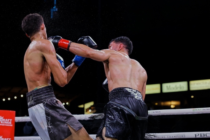 “Bulldozer” Mendoza demolishes “Towering Inferno” Fundora - World ...